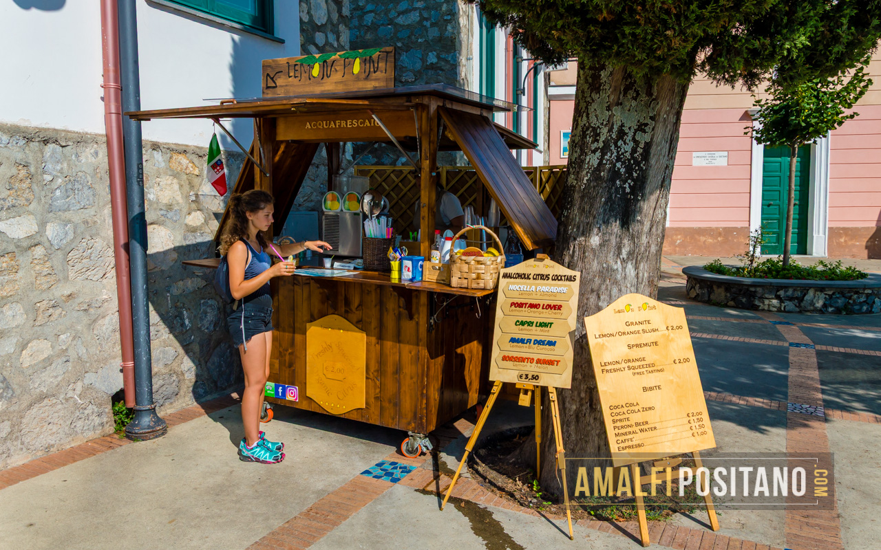 Hiking trail - Lemon Point refreshment stand with cold drinks in ...