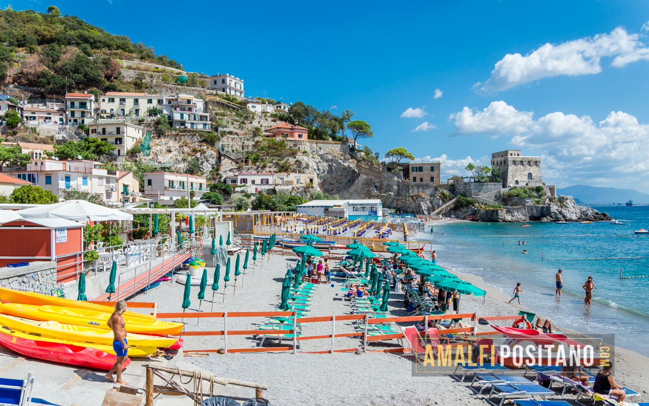 Erchie - Beach in a small village